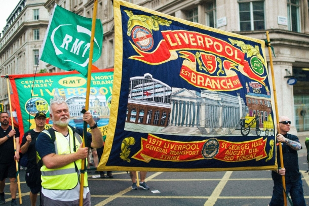 British rail strike – “It’s class war” | Communist Revolution