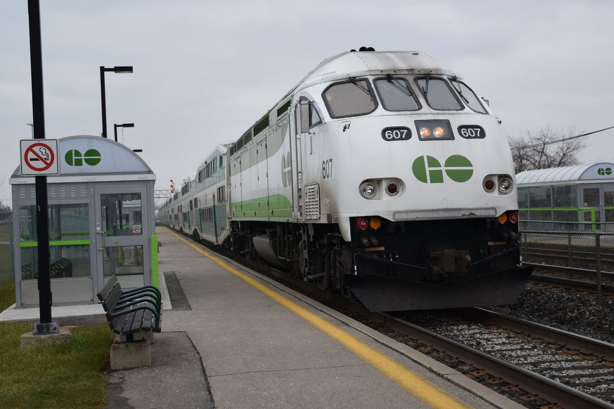 Victory to the GO transit drivers, picket lines mean do not cross ...