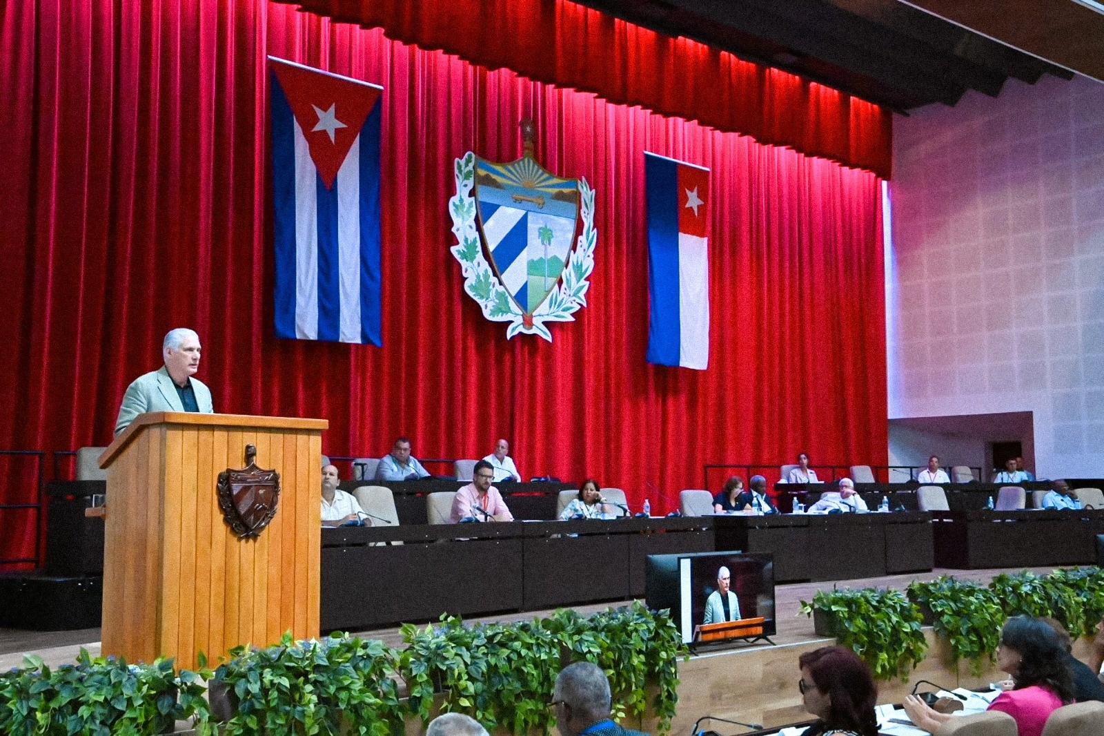 Faced with unbearable imperialist pressure, Cuba moves towards ...